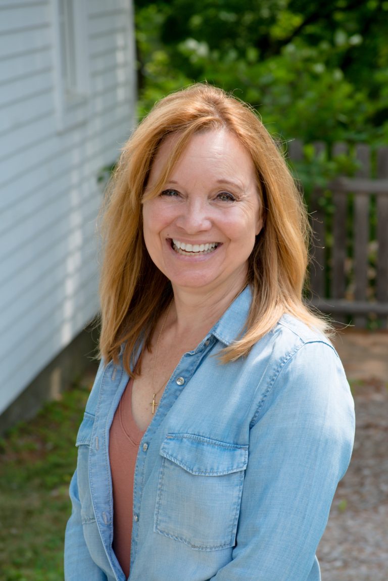 Lisa Swarbrick • The Grapevine